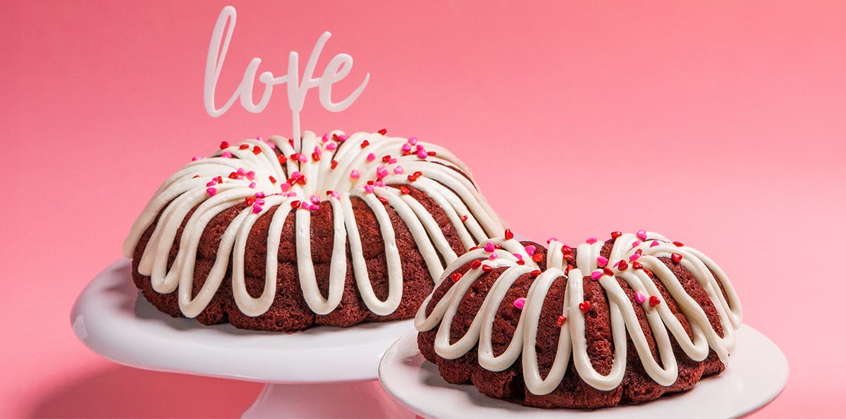 Valentine's Mini Bundt Cake Gift Box by Mo's Bundt Cakes | Goldbelly