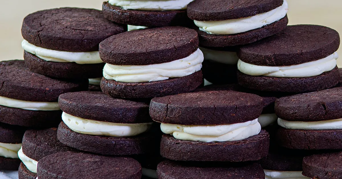 Cocoa & Cream Cookies by Callie's Hot Little Biscuit | Goldbelly