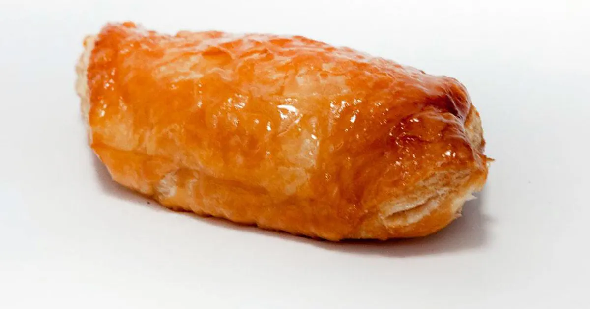 Pastelitos de Queso - 2 Dozen by Vicky Bakery | Goldbelly