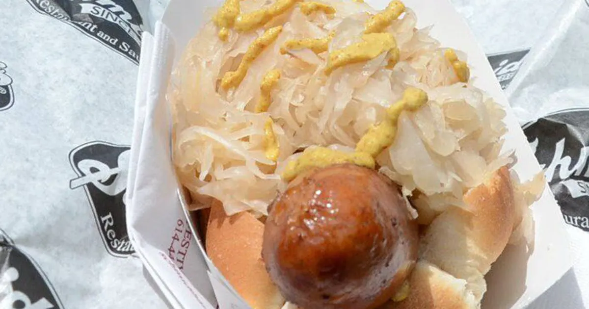 Knockwurst Sausage Jumbo Pack by Schmidt's Sausage Haus | Goldbelly