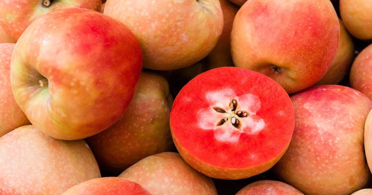 Lucy™ Glo Apple - Dozen by Chelan Fresh Farms | Goldbelly