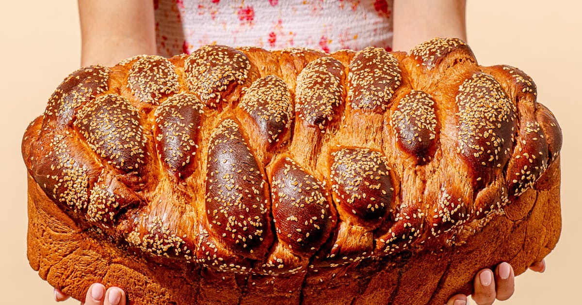 Jumbo Party Size Challah by Oneg Bakery | Goldbelly