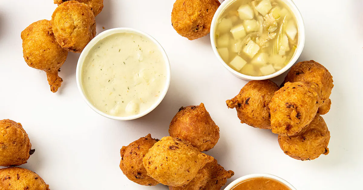 Half Gallon Clam Chowder + 12 FREE Clam Cakes by Iggy's | Goldbelly