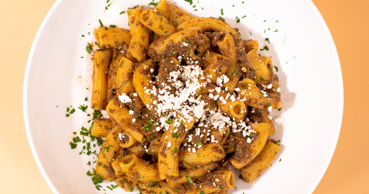 Rigatoni with Mushroom Ragu Kit for 4 by L'Artusi | Goldbelly