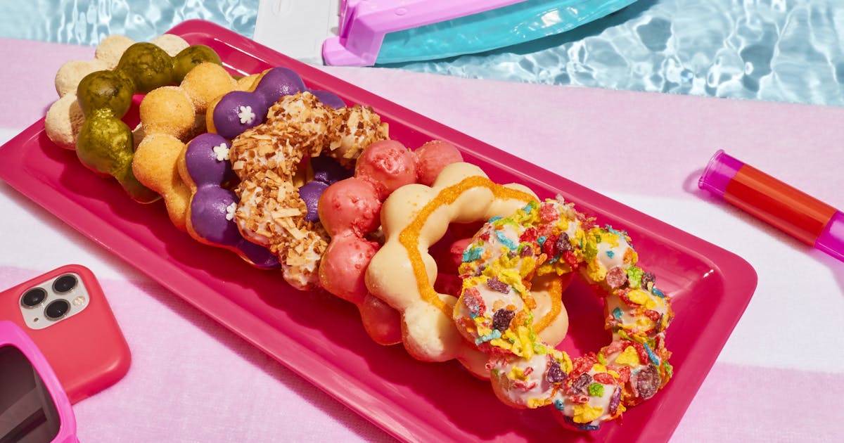 Mochi Donut Sampler - 12 Pack by Mochi Mochi Donut | Goldbelly