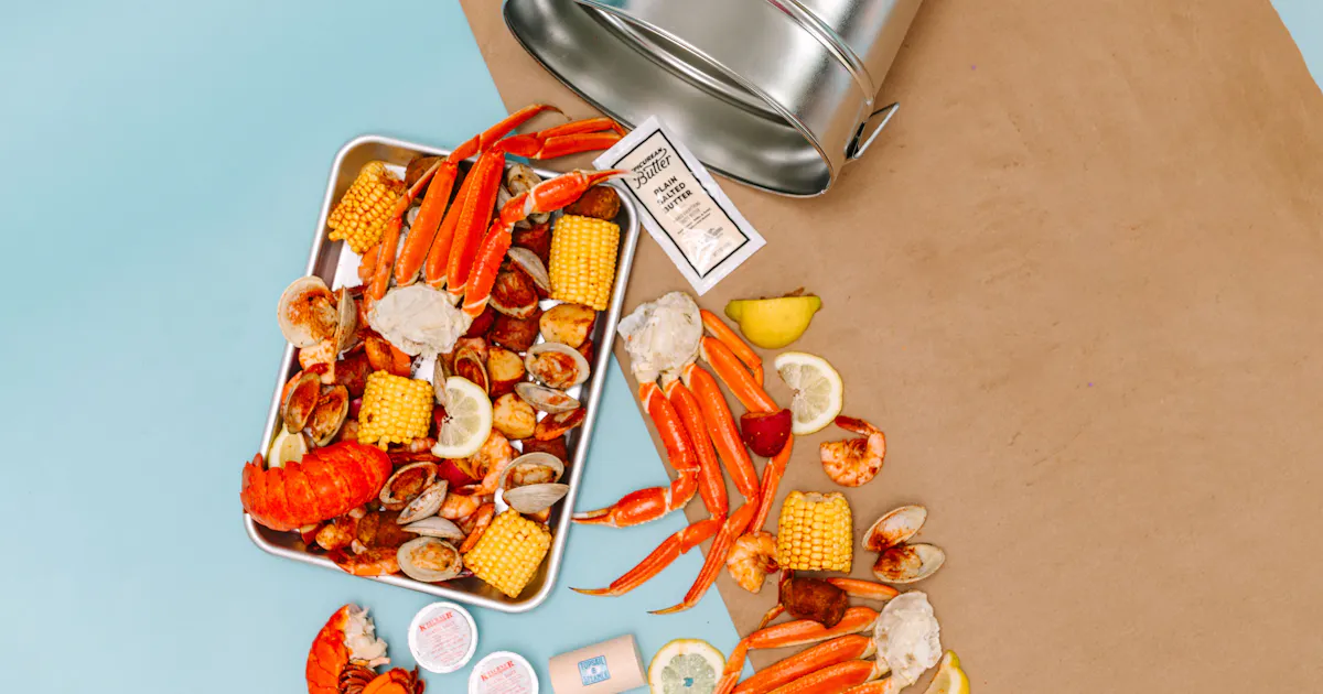 Miss Emily II Steamer Pot by Topsail Steamer | Goldbelly