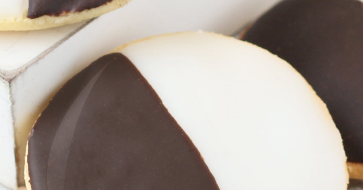 Black & White Cookies by Muffins n' Stuff | Goldbelly