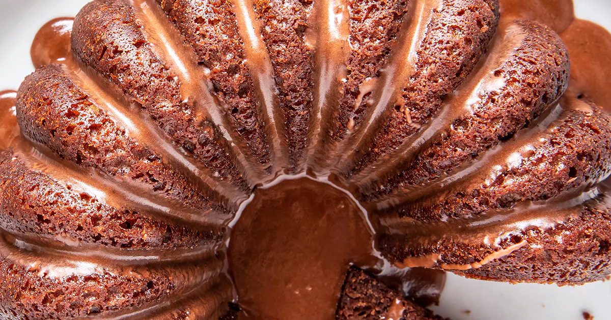 Pepsi Bundt Cake by Bert & T's Desserts | Goldbelly