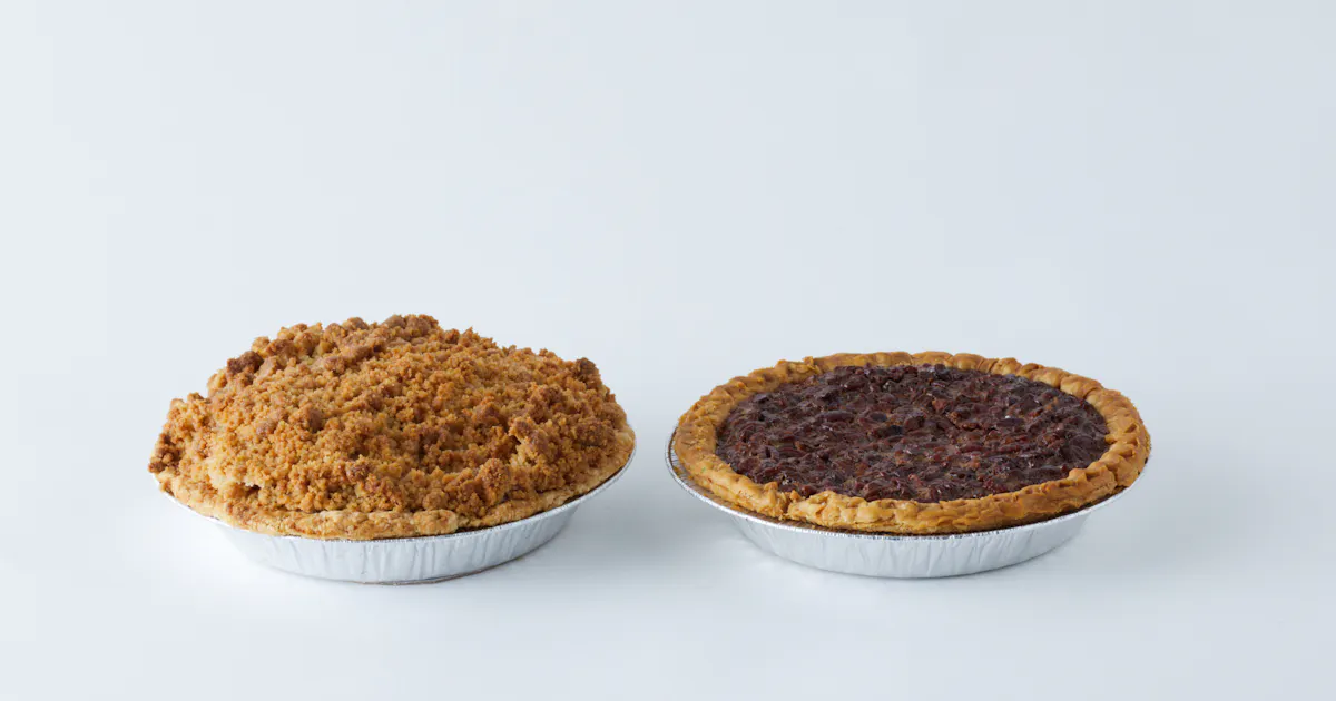 Thanksgiving Pie Bundle by Magnolia Bakery | Goldbelly