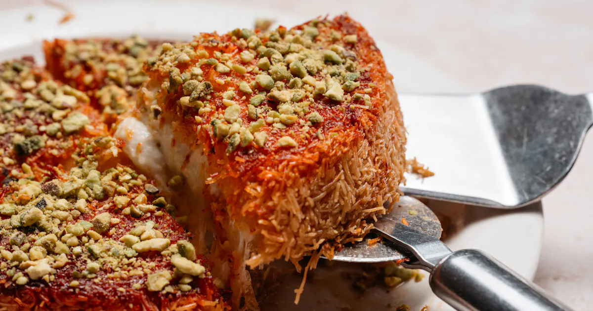 Sweet Cheese "Knafeh" Pastry by Tanoreen | Goldbelly
