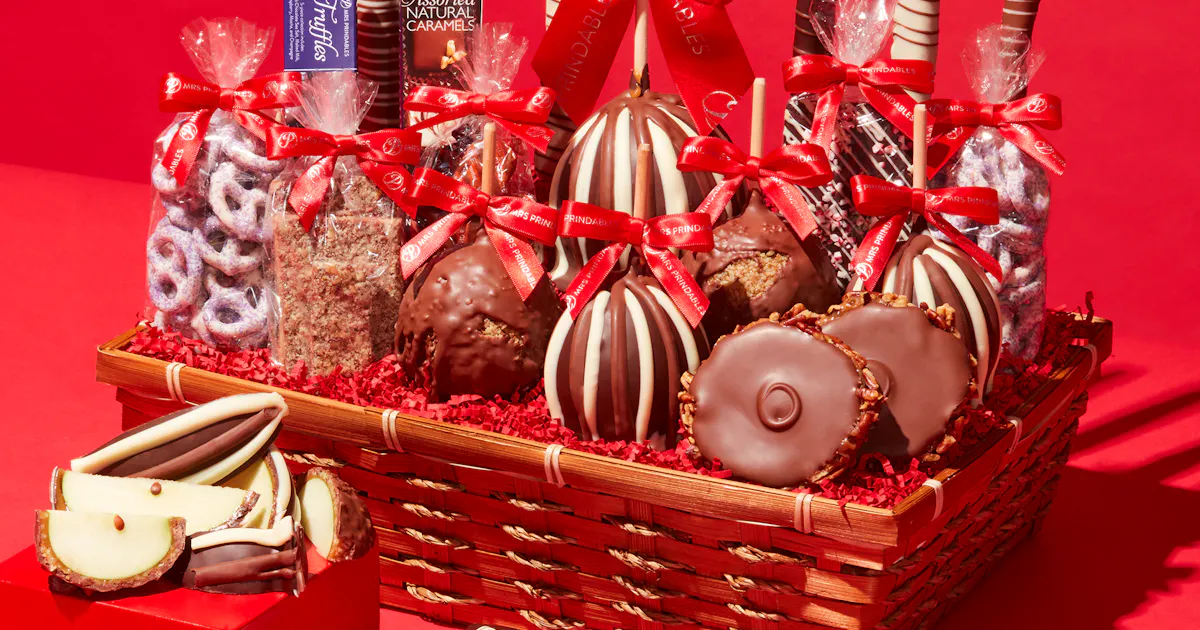 Holiday Caramel Apple & Confections Abundant Gift Basket by Mrs ...