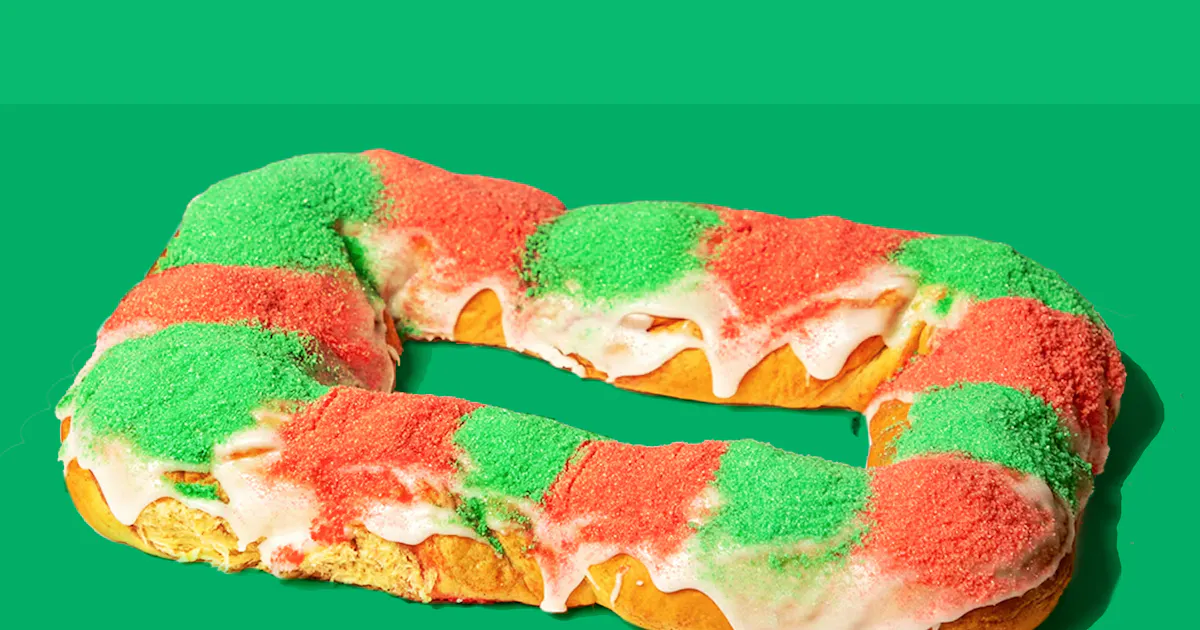 Christmas King Cake by Haydel's Bakery | Goldbelly