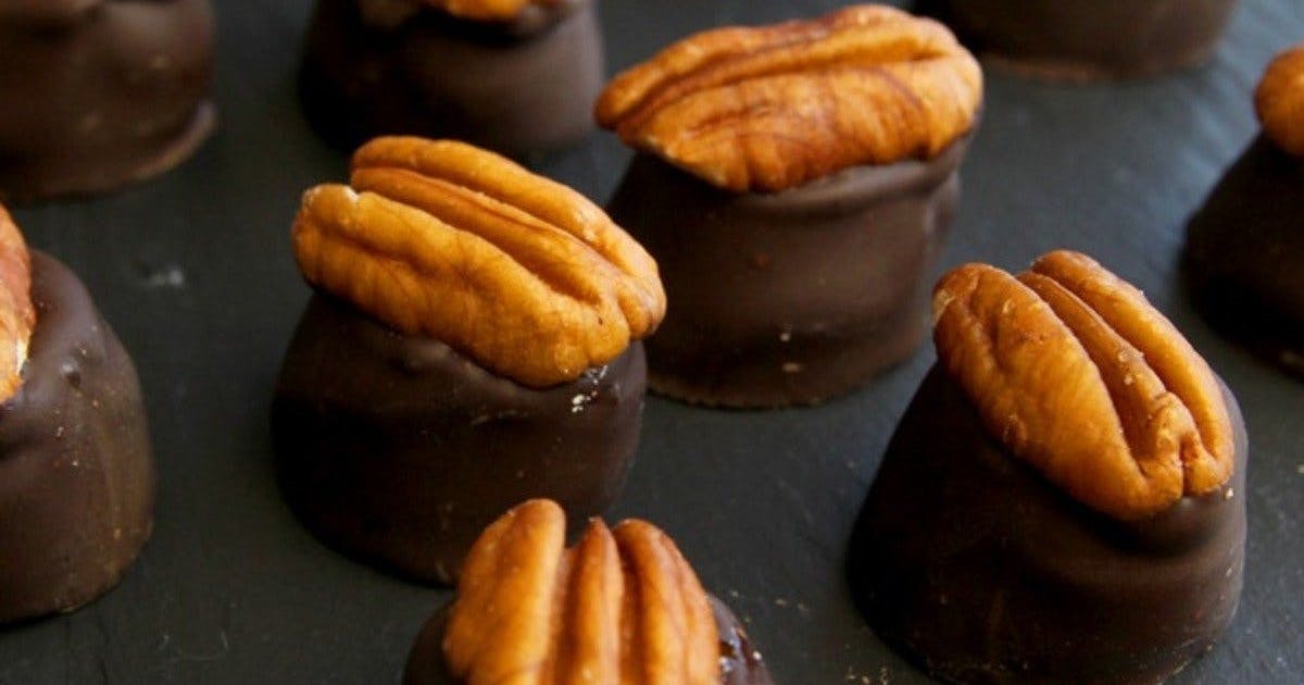 Rebecca-Ruth Bourbon Balls - Large 32 Piece Box by Rebecca Ruth ...