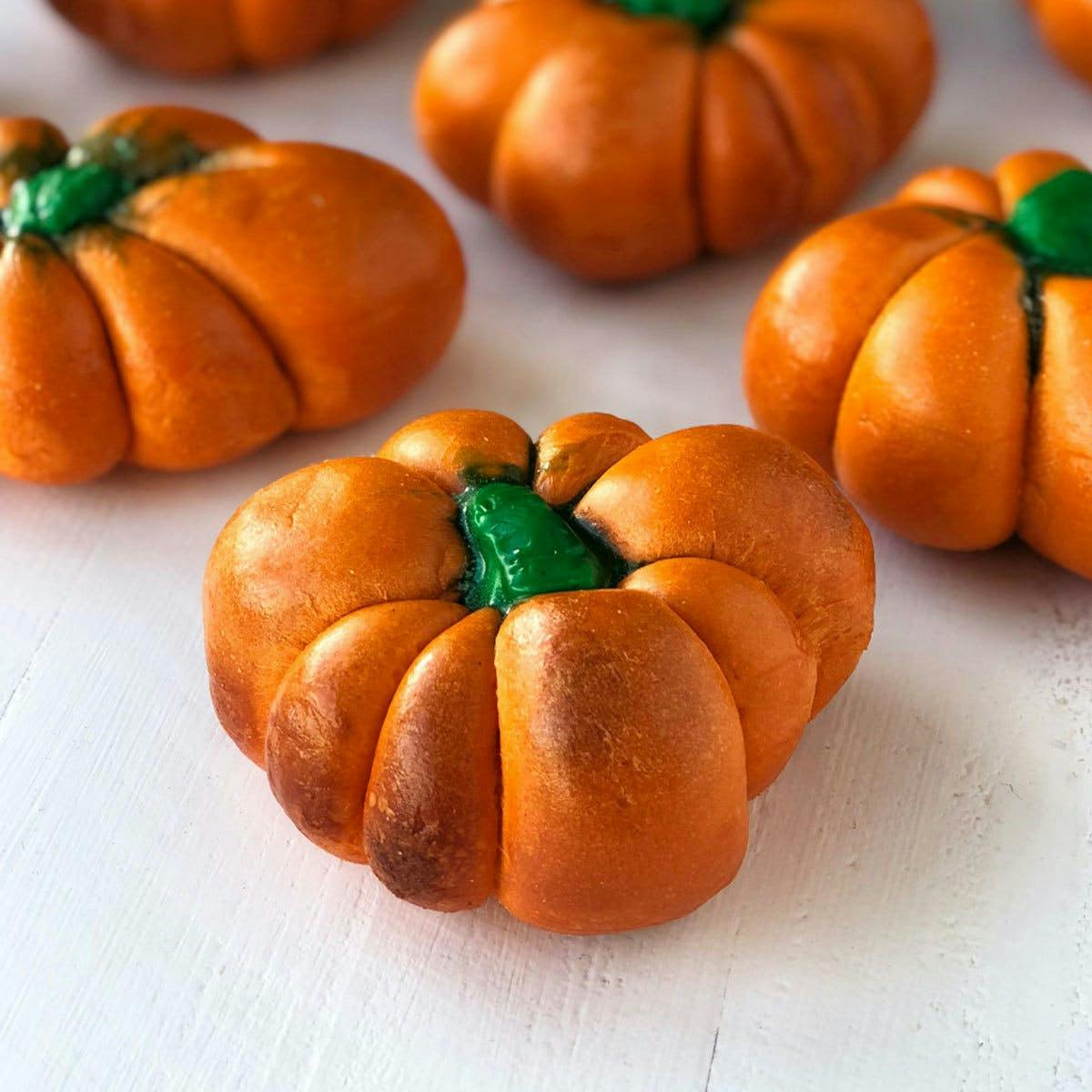 Pumpkin Bagel Dozen by The Bagel Nook | Goldbelly