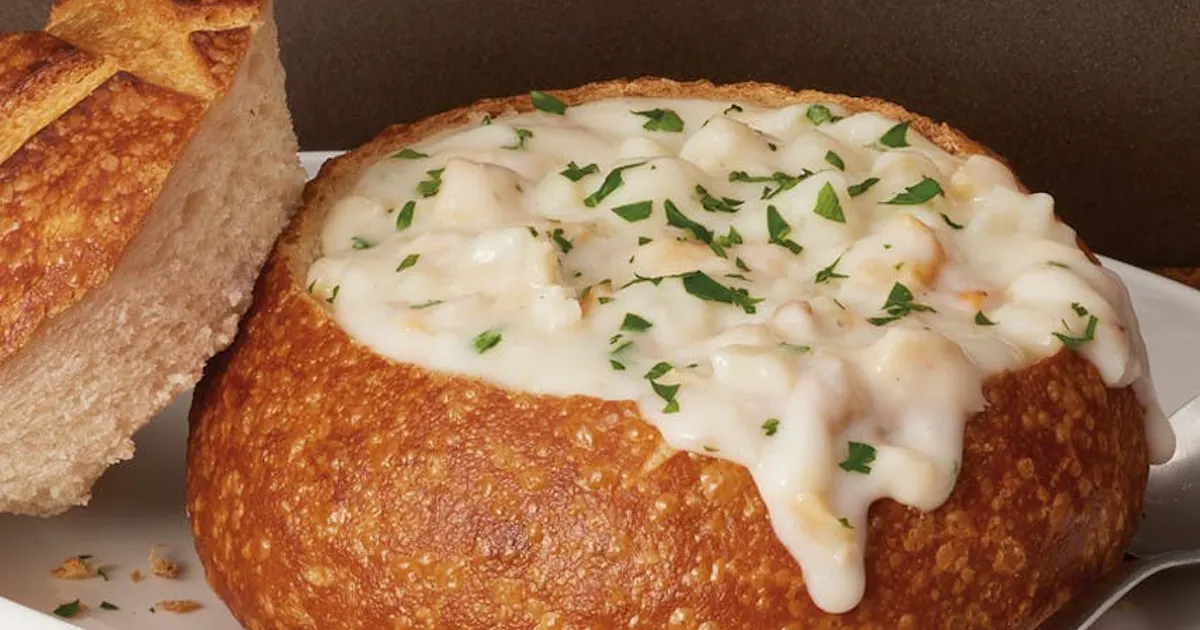 Classic Clam Chowder and Bread Bowls Kit - 4 Pack by Boudin Bakery ...
